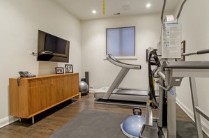 Jonathan Toews Scores New Lincoln Park Home – Hockey World Blog